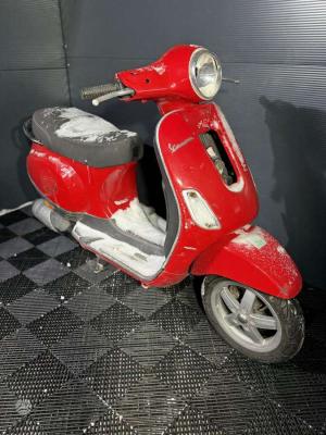 Piaggio Vespa 2008 Tauragė, ar dzinēja tilpumu 49.00 L un nobraukumu 5 tūkst. km par 800 €, foto  vietnē AUTOMOTO.COM.LV