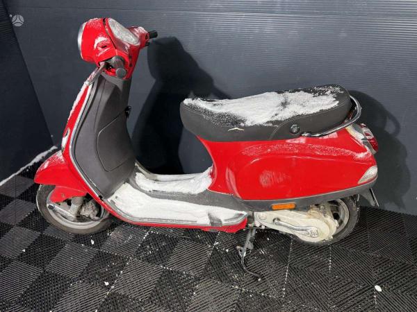 Piaggio Vespa 2008 Tauragė, ar dzinēja tilpumu 49.00 L un nobraukumu 5 tūkst. km par 800 €, foto 3 vietnē AUTOMOTO.COM.LV