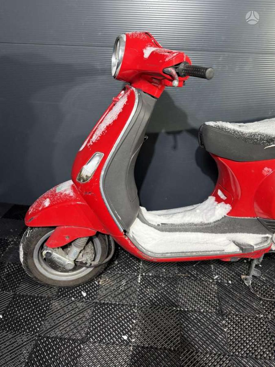 Piaggio Vespa 2008 in Taurage, with an engine capacity of 49.00 L and mileage of 5 thousand km for 800 €, photo 4 on AUTOMOTO.COM.LV