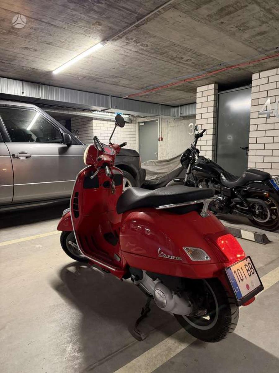 Piaggio Vespa 2008 Viļņa, ar dzinēja tilpumu 0.25 L un nobraukumu 31 tūkst. km par 2600 €, foto 3 vietnē AUTOMOTO.COM.LV