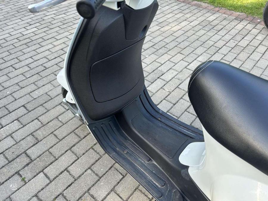 Piaggio Vespa 2008 Palanga, ar dzinēja tilpumu 49.00 L un nobraukumu 14 tūkst. km par 1200 €, foto 9 vietnē AUTOMOTO.COM.LV