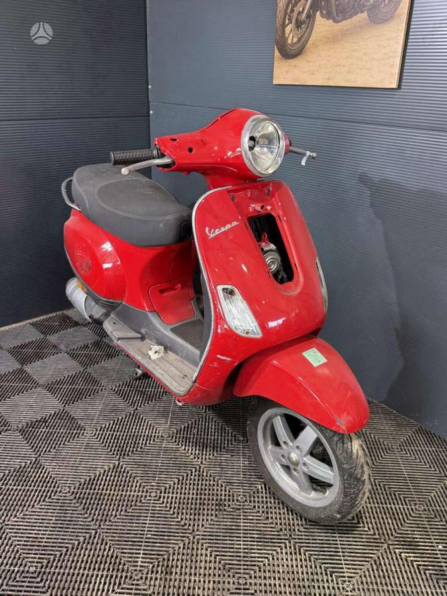 Piaggio Vespa 2008 in Taurage, with an engine capacity of 49.00 L and mileage of 5 thousand km for 800 €, photo 3 on AUTOMOTO.COM.LV