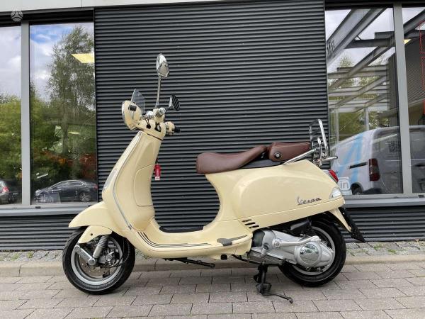 Piaggio Vespa 2009 в Рига на AUTOMOTO.COM.LV Piaggio Vespa 2009 в Рига, объемом двигателя 0.13 л и пробегом 11 тыс. км за 1999 €, фото 3 на AUTOMOTO.COM.LV