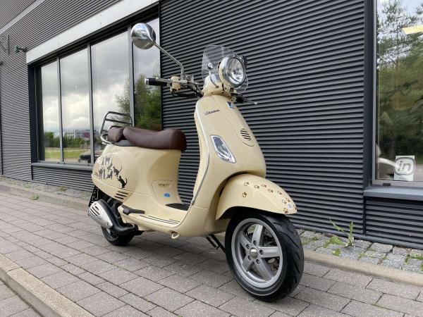 Piaggio Vespa 2009 в Рига на AUTOMOTO.COM.LV Piaggio Vespa 2009 в Рига, объемом двигателя 0.13 л и пробегом 11 тыс. км за 1999 €, фото 7 на AUTOMOTO.COM.LV