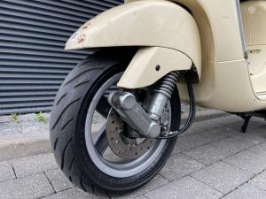 Piaggio Vespa 2009 в Рига, объемом двигателя 0.13 л и пробегом 11 тыс. км за 1999 €, фото 10 на AUTOMOTO.COM.LV
