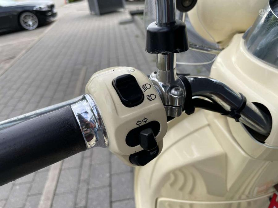 Piaggio Vespa 2009 в Рига, объемом двигателя 0.13 л и пробегом 11 тыс. км за 1999 €, фото 13 на AUTOMOTO.COM.LV