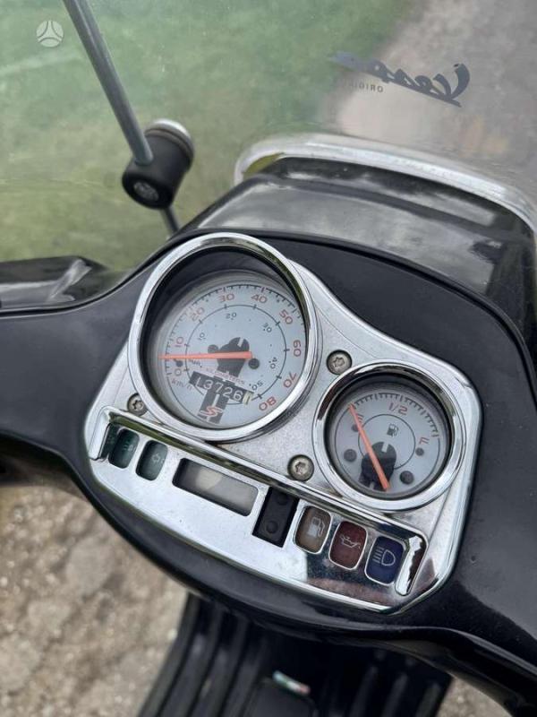 Piaggio Vespa 2010 Kauņa, ar dzinēja tilpumu 49.00 L un nobraukumu 13 tūkst. km par 1000 €, foto 6 vietnē AUTOMOTO.COM.LV