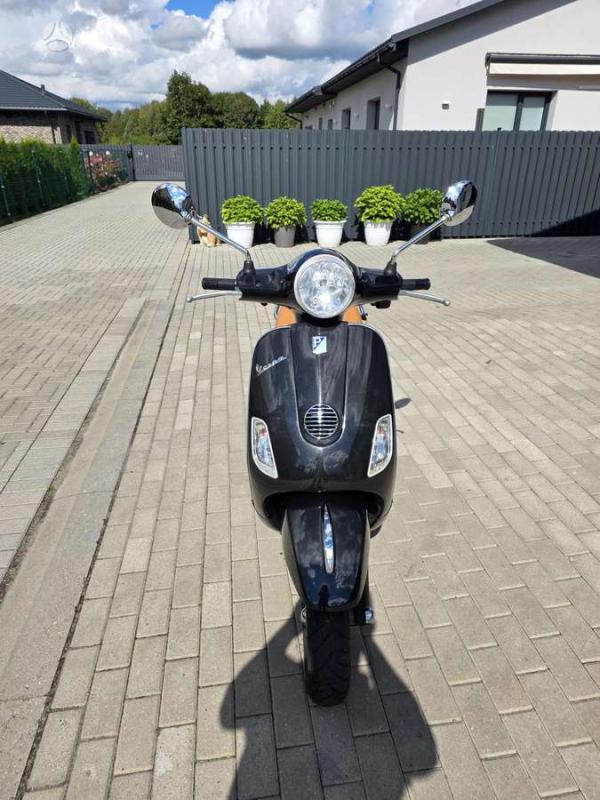 Piaggio Vespa 2010 в Паневежис, объемом двигателя 50.00 л и пробегом 15 тыс. км за 1250 €, фото 3 на AUTOMOTO.COM.LV