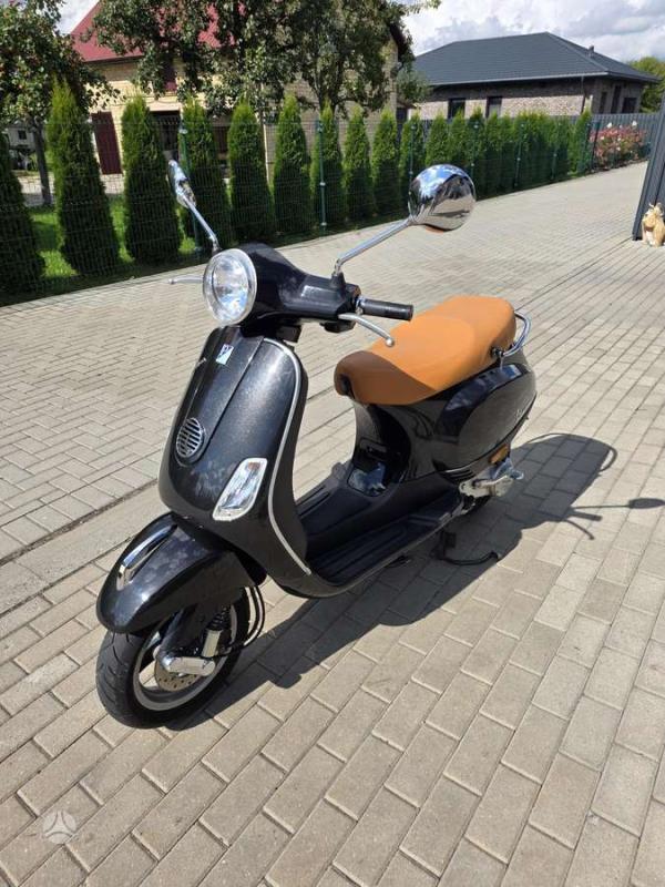 Piaggio Vespa 2010 в Паневежис, объемом двигателя 50.00 л и пробегом 15 тыс. км за 1250 €, фото 4 на AUTOMOTO.COM.LV