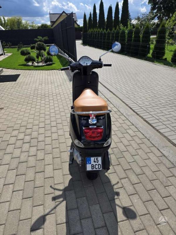 Piaggio Vespa 2010 в Паневежис, объемом двигателя 50.00 л и пробегом 15 тыс. км за 1250 €, фото 7 на AUTOMOTO.COM.LV