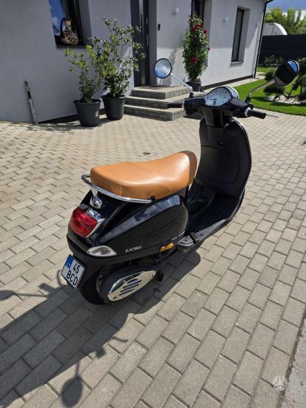 Piaggio Vespa 2010 в Паневежис, объемом двигателя 50.00 л и пробегом 15 тыс. км за 1250 €, фото 8 на AUTOMOTO.COM.LV