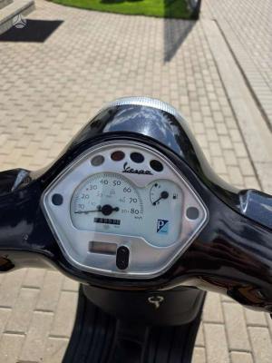 Piaggio Vespa 2010 in Panevezys, with an engine capacity of 50.00 L and mileage of 15 thousand km for 1250 €, photo 10 on AUTOMOTO.COM.LV