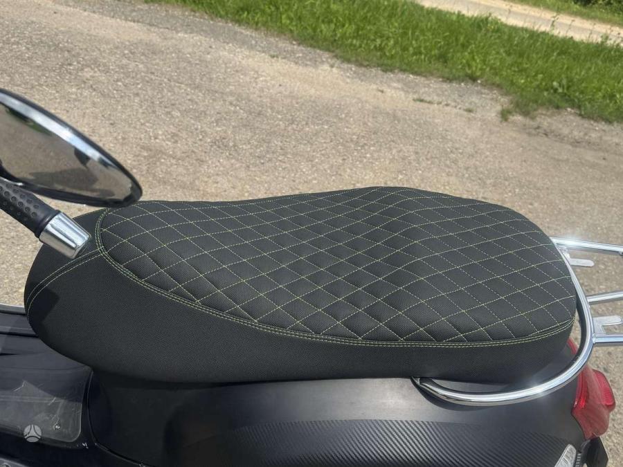 Piaggio Vespa 2011 Panevēža, ar dzinēja tilpumu 0.28 L un nobraukumu 51 tūkst. km par 2600 €, foto 9 vietnē AUTOMOTO.COM.LV