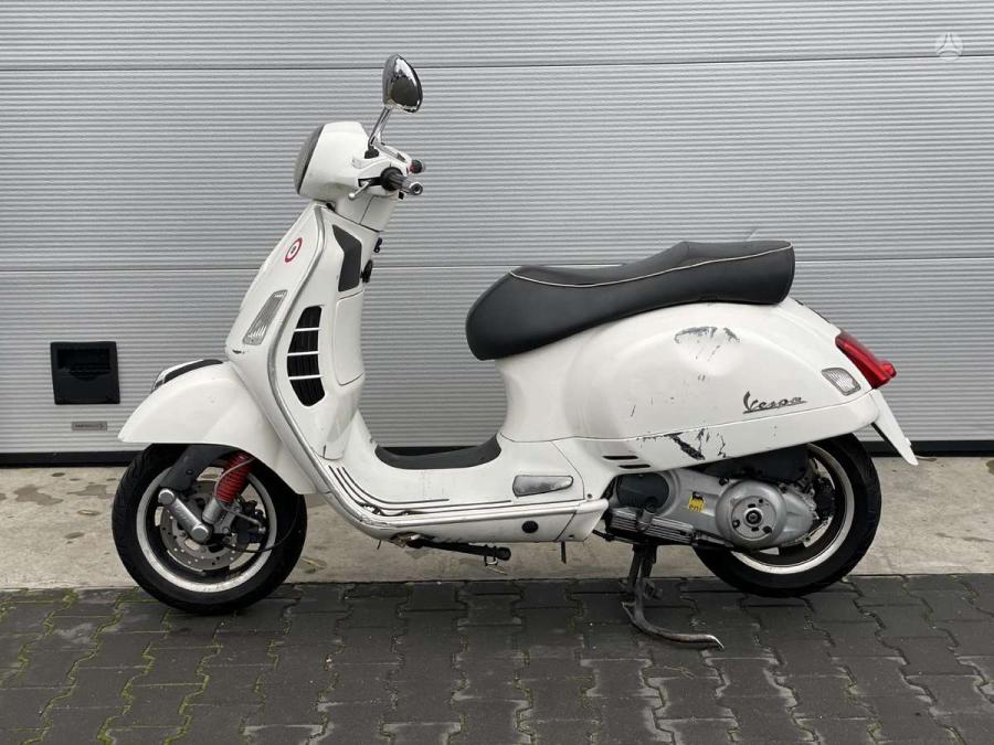 Piaggio Vespa 2012 Vilkaviškis, ar dzinēja tilpumu 0.30 L un nobraukumu 40 tūkst. km par 1450 €, foto 2 vietnē AUTOMOTO.COM.LV