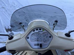 Piaggio Vespa 2012 in Panevezys, with an engine capacity of 0.13 L and mileage of 15 thousand km for 2600 €, photo 4 on AUTOMOTO.COM.LV