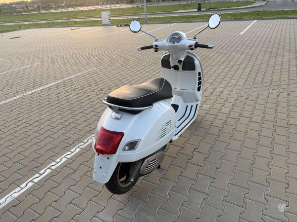 Piaggio Vespa 2012 Kauņa, ar dzinēja tilpumu 0.30 L un nobraukumu 41 tūkst. km par 3300 €, foto 5 vietnē AUTOMOTO.COM.LV