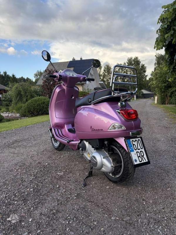 Piaggio Vespa 2012 in Siauliai, with an engine capacity of 0.13 L and mileage of 6 thousand km for 2650 €, photo 5 on AUTOMOTO.COM.LV