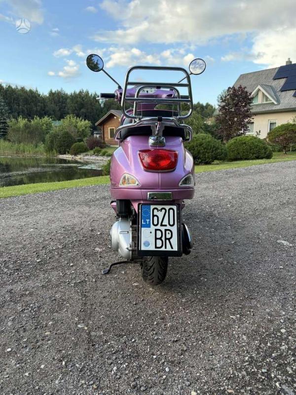 Piaggio Vespa 2012 in Siauliai, with an engine capacity of 0.13 L and mileage of 6 thousand km for 2650 €, photo 6 on AUTOMOTO.COM.LV