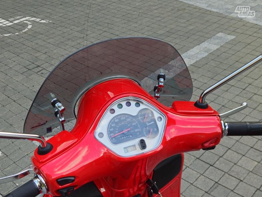 Piaggio Vespa 2012 Viļņa, ar dzinēja tilpumu 0.00 L un nobraukumu 0 tūkst. km par 2700 €, foto 4 vietnē AUTOMOTO.COM.LV