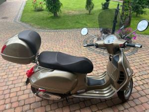Piaggio Vespa 2013 in Jurbarkas, with an engine capacity of 0.30 L and mileage of 5 thousand km for 3500 €, photo  on AUTOMOTO.COM.LV