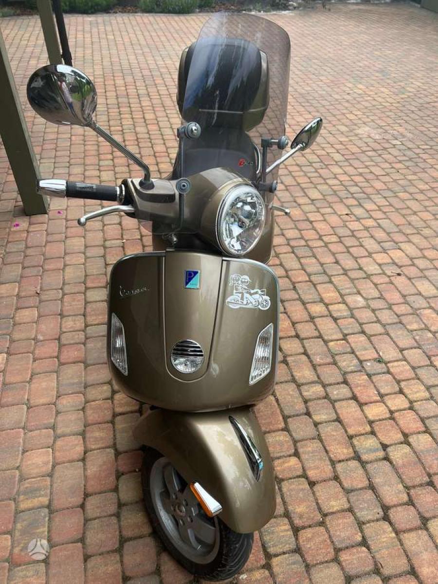 Piaggio Vespa 2013 in Jurbarkas, with an engine capacity of 0.30 L and mileage of 5 thousand km for 3500 €, photo 3 on AUTOMOTO.COM.LV