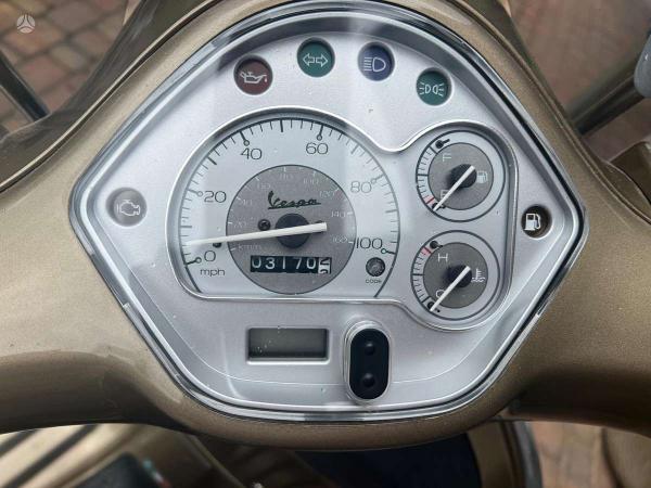 Piaggio Vespa 2013 в Юрбаркас, объемом двигателя 0.30 л и пробегом 5 тыс. км за 3500 €, фото 4 на AUTOMOTO.COM.LV