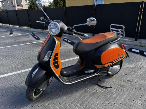 Piaggio Vespa 2014 in Kaunas, with an engine capacity of 0.13 L and mileage of 34 thousand km for 2600 €, photo 4 on AUTOMOTO.COM.LV