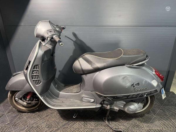 Piaggio Vespa 2015 Tauragė, ar dzinēja tilpumu 0.30 L un nobraukumu 35 tūkst. km par 1550 €, foto 4 vietnē AUTOMOTO.COM.LV