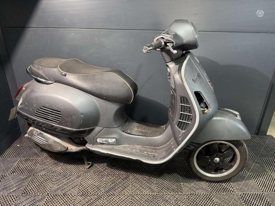 Piaggio Vespa 2015 Tauragė, ar dzinēja tilpumu 0.30 L un nobraukumu 35 tūkst. km par 1550 €, foto 7 vietnē AUTOMOTO.COM.LV
