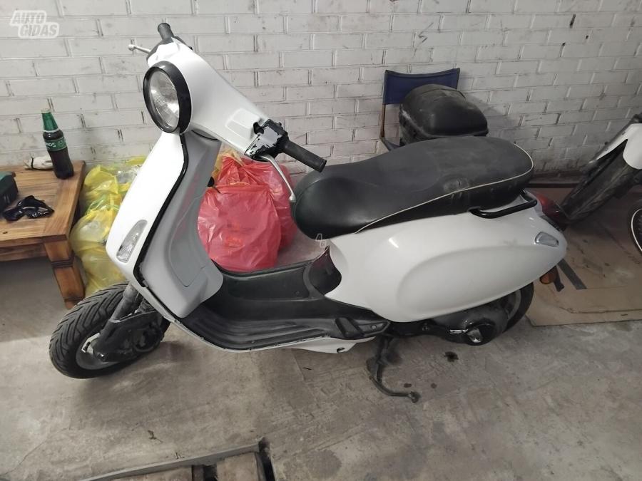 Piaggio Vespa 2016 в Каунас, объемом двигателя 0.00 л и пробегом 0 тыс. км за 800 €, фото 2 на AUTOMOTO.COM.LV
