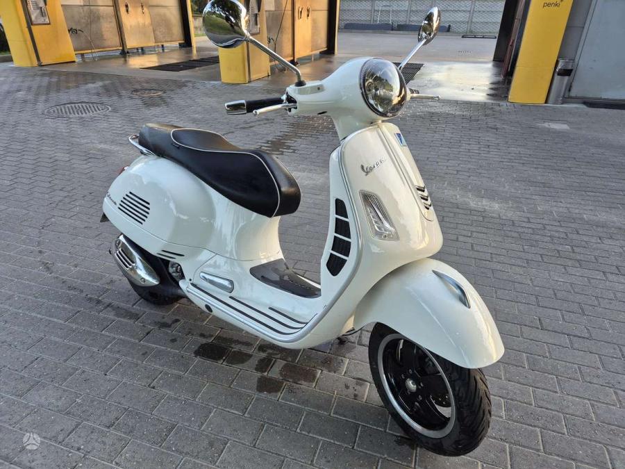 Piaggio Vespa 2016 Kauņa, ar dzinēja tilpumu 0.30 L un nobraukumu 12 tūkst. km par 3600 €, foto 3 vietnē AUTOMOTO.COM.LV