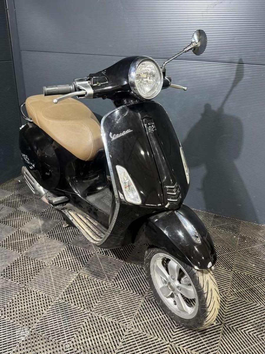 Piaggio Vespa 2018 in Taurage, with an engine capacity of 49.00 L and mileage of 30 thousand km for 1250 €, photo 1 on AUTOMOTO.COM.LV