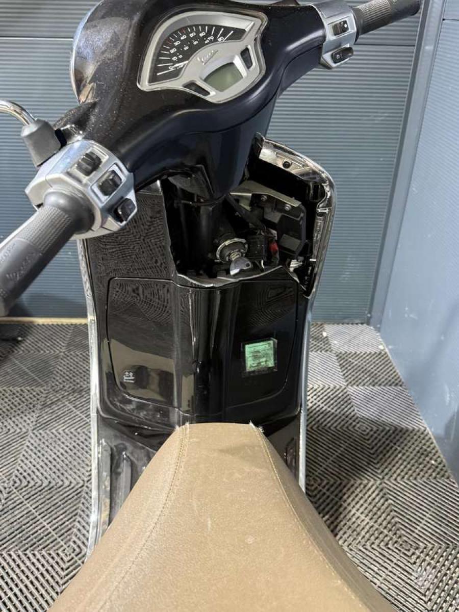 Piaggio Vespa 2018 in Taurage, with an engine capacity of 49.00 L and mileage of 30 thousand km for 1250 €, photo 6 on AUTOMOTO.COM.LV