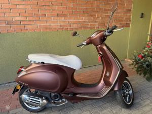 Piaggio Vespa 2019 in Panevezys, with an engine capacity of 50.00 L and mileage of 5 thousand km for 2600 €, photo 2 on AUTOMOTO.COM.LV