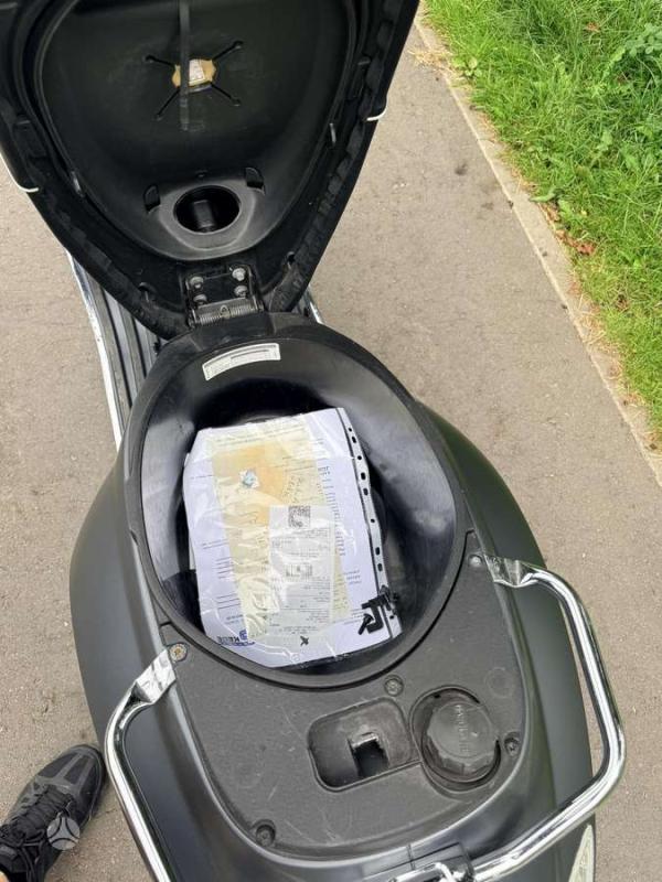 Piaggio Vespa 2019 in Kaunas, with an engine capacity of 49.00 L and mileage of 24 thousand km for 1699 €, photo 7 on AUTOMOTO.COM.LV
