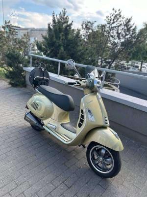 Piaggio Vespa 2021 in Vilnius, with an engine capacity of 0.30 L and mileage of 6 thousand km for 5500 €, photo 4 on AUTOMOTO.COM.LV
