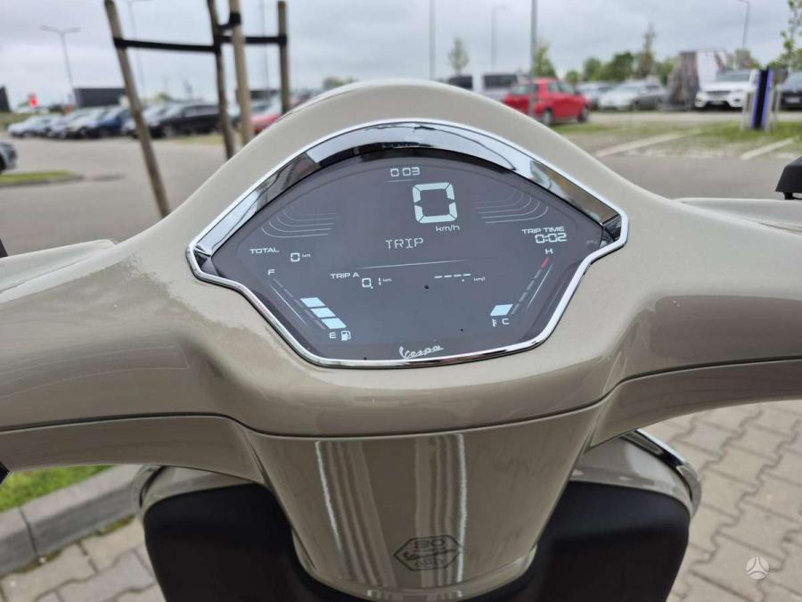 Piaggio Vespa 2026 in Vilnius, with an engine capacity of 0.12 L and mileage of 0 thousand km for 5249 €, photo 9 on AUTOMOTO.COM.LV