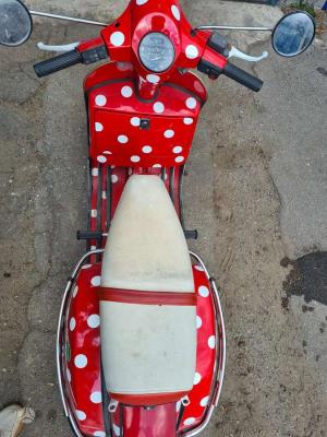 Red Piaggio Vespa 2001 in Vilnius, with an engine capacity of 49.00 L and mileage of 1 thousand km for 1699 €, photo 13 on AUTOMOTO.COM.LV