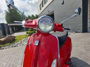 Red Piaggio Vespa 2019 in Marijampole, with an engine capacity of 49.00 L and mileage of 3 thousand km for 3100 €, photo 10 on AUTOMOTO.COM.LV