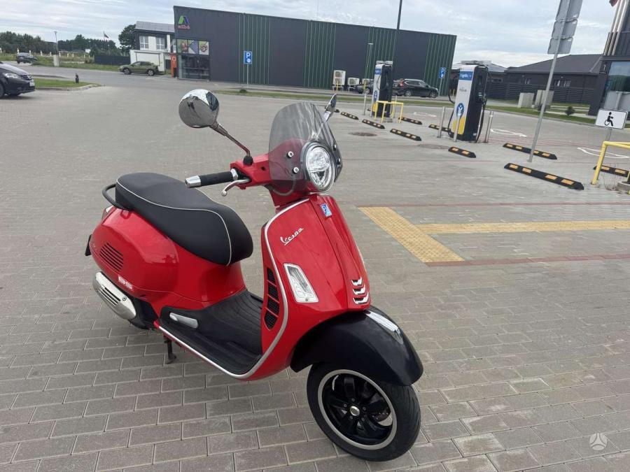 Sarkans Piaggio Vespa 2022 Klaipėda, ar dzinēja tilpumu 0.13 L un nobraukumu 4 tūkst. km par 3999 €, foto 4 vietnē AUTOMOTO.COM.LV