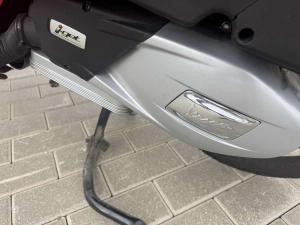 Sarkans Piaggio Vespa 2022 Klaipėda, ar dzinēja tilpumu 0.13 L un nobraukumu 4 tūkst. km par 3999 €, foto 5 vietnē AUTOMOTO.COM.LV