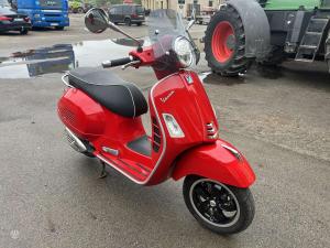 Красный Piaggio Vespa 2022 в Радвилишкис, объемом двигателя 0.30 л и пробегом 5 тыс. км за 4950 €, фото 6 на AUTOMOTO.COM.LV