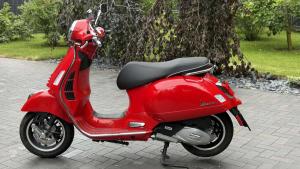 Sarkans Piaggio Vespa 2025 Marijampole, ar dzinēja tilpumu 0.13 L un nobraukumu 2 tūkst. km par 4950 €, foto 8 vietnē AUTOMOTO.COM.LV