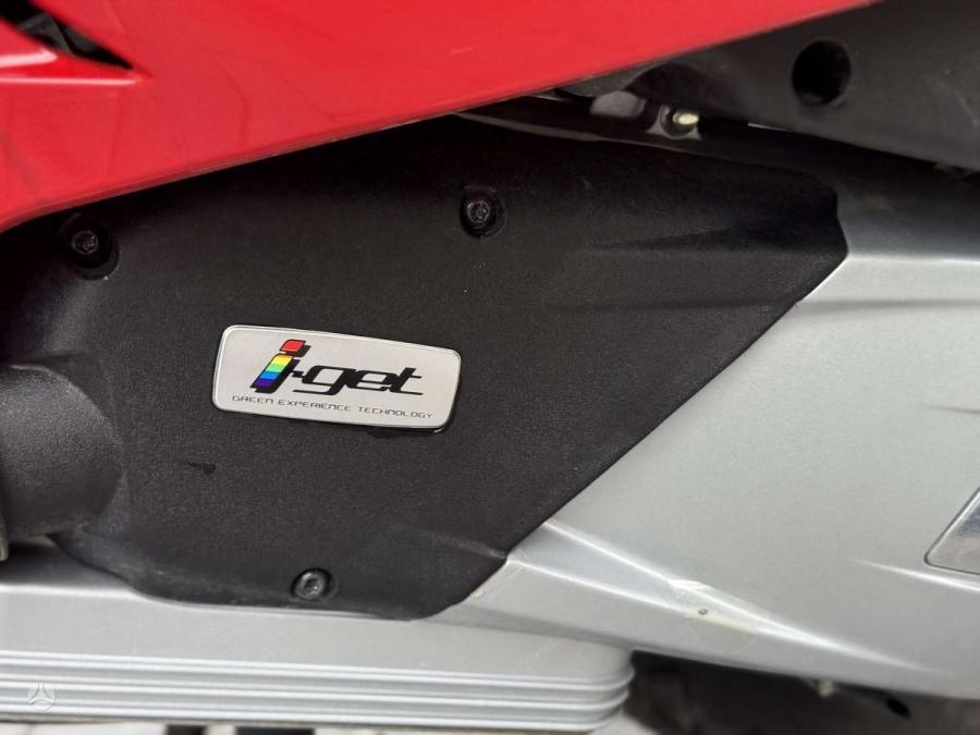 Sarkans Piaggio Vespa 2025 Marijampole, ar dzinēja tilpumu 0.13 L un nobraukumu 2 tūkst. km par 4950 €, foto 11 vietnē AUTOMOTO.COM.LV