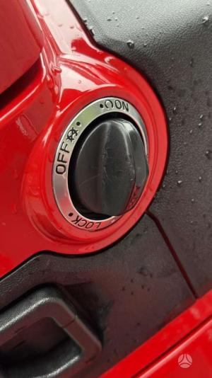 Sarkans Piaggio Vespa 2025 Marijampole, ar dzinēja tilpumu 0.13 L un nobraukumu 2 tūkst. km par 4950 €, foto 15 vietnē AUTOMOTO.COM.LV