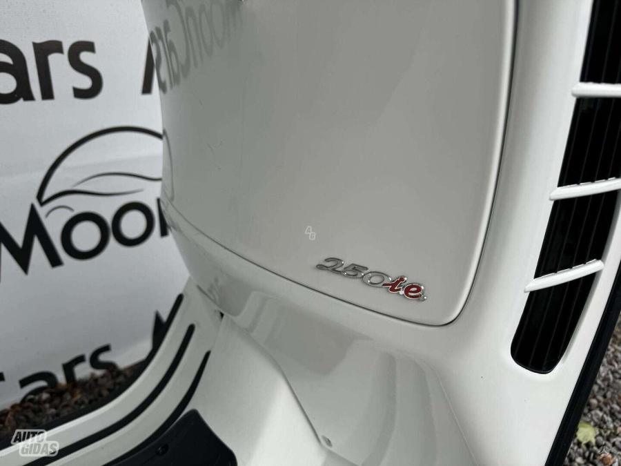 Белый Piaggio Vespa 2005 в Вильнюс, объемом двигателя 0.25 л и пробегом 40 тыс. км за 2700 €, фото 14 на AUTOMOTO.COM.LV