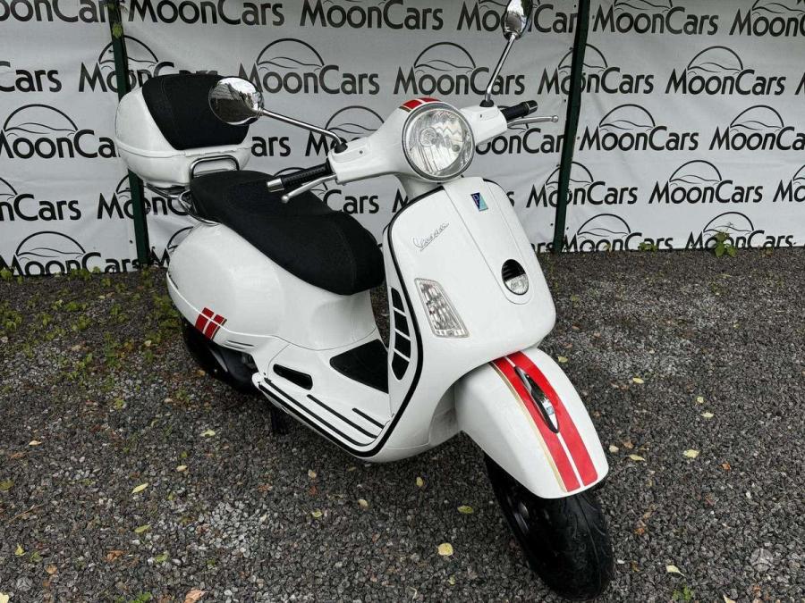 White Piaggio Vespa 2005 in Vilnius, with an engine capacity of 0.25 L and mileage of 40 thousand km for 2500 €, photo 4 on AUTOMOTO.COM.LV