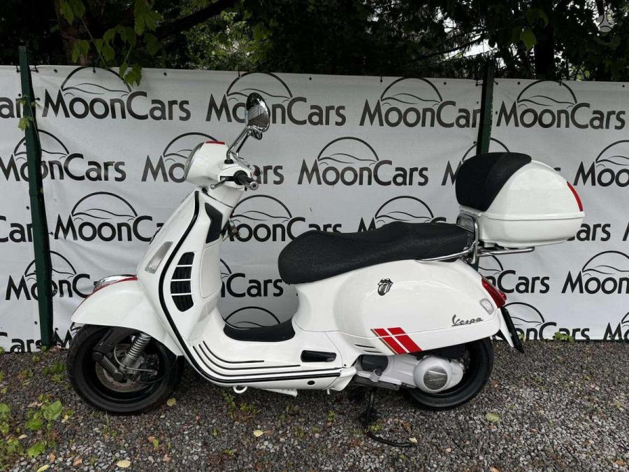 White Piaggio Vespa 2005 in Vilnius, with an engine capacity of 0.25 L and mileage of 40 thousand km for 2500 €, photo 6 on AUTOMOTO.COM.LV