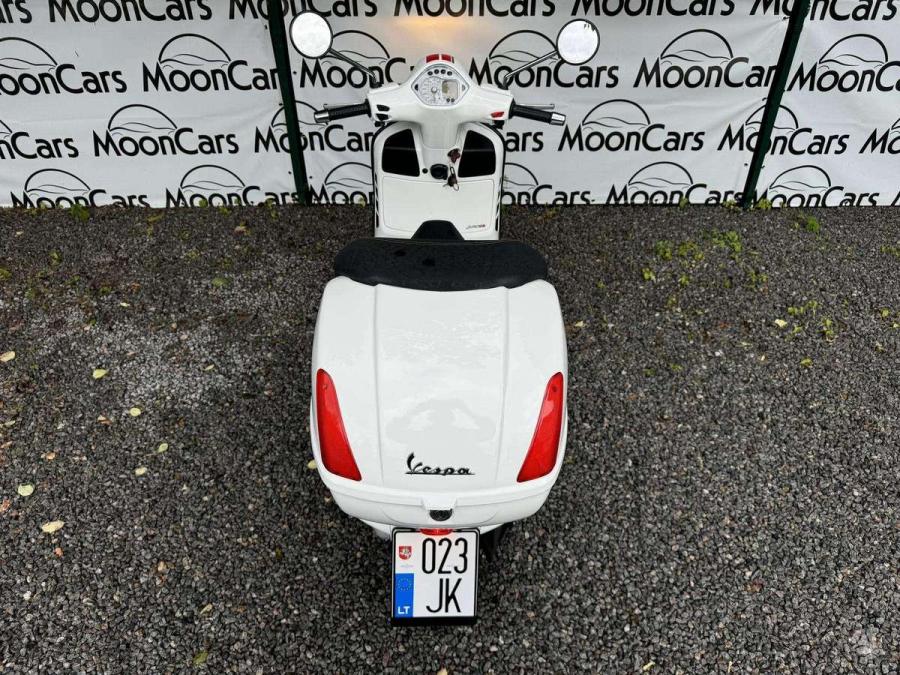 Белый Piaggio Vespa 2005 в Вильнюс, объемом двигателя 0.25 л и пробегом 40 тыс. км за 2500 €, фото 12 на AUTOMOTO.COM.LV