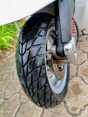 Balts Piaggio Vespa 2009 Pasvalys, ar dzinēja tilpumu 49.00 L un nobraukumu 3 tūkst. km par 1550 €, foto 16 vietnē AUTOMOTO.COM.LV